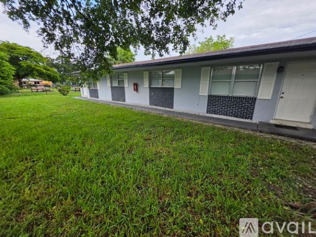 2 BR, 1 BA Apartment 22 SW 10th St, Unit 24, Hallandale Beach, FL 33009