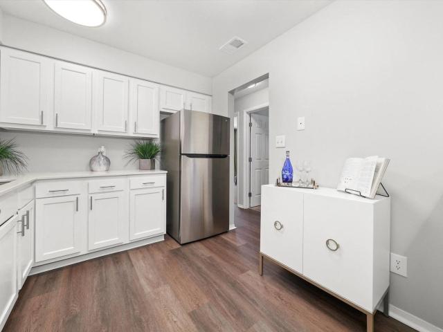 2 BR, 1 BA Apartment 2300 Azalea Drive Unit BN25, Highland, IN 46322