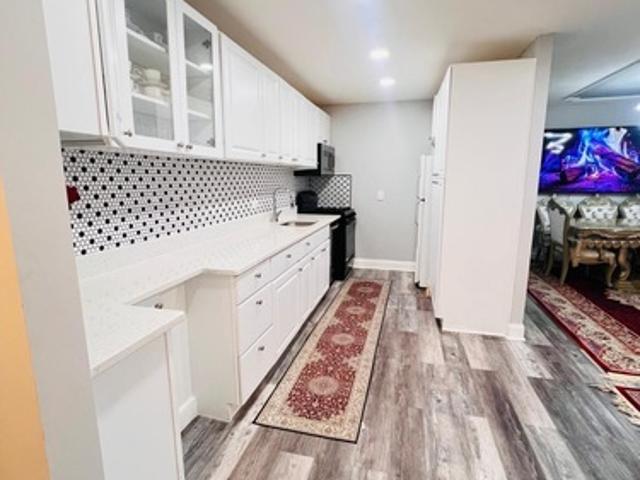 2 BR, 1 BA Apartment 2301 Greenery Lane, Unit 202, Silver Spring, MD 20906