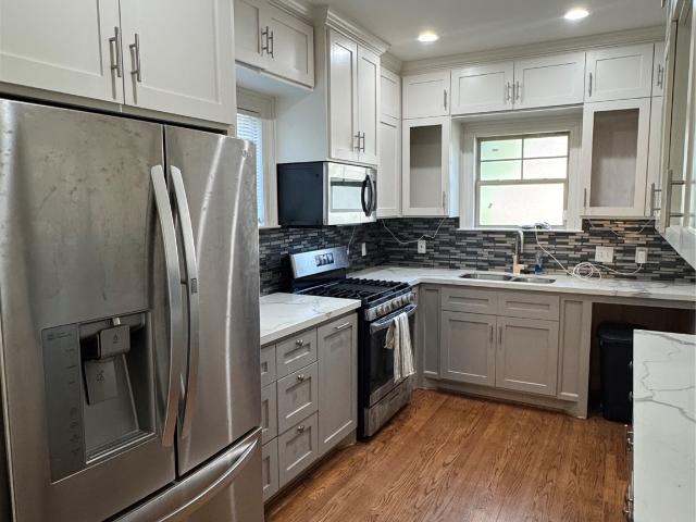 2 BR, 1 BA Apartment 2307 Arbor Street, Houston, TX 77004