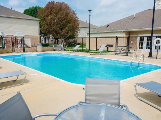 2 BR, 1 BA Apartment 230 McMillan Court Unit 238 202, Cortland, IL 60112