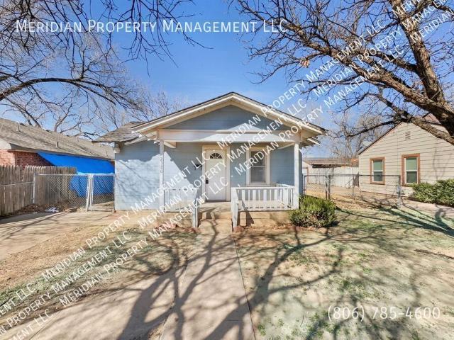 2 BR, 1 BA Apartment 2320 20th St, Lubbock, TX 79411