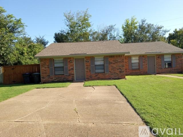 2 BR, 1 BA Apartment 2320 San Pedro Dr, Unit N/A, College Station, TX 77845