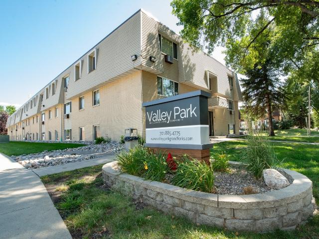 2 BR, 1 BA Apartment 2323 S 17th St Unit 2 112, Grand Forks, ND 58201