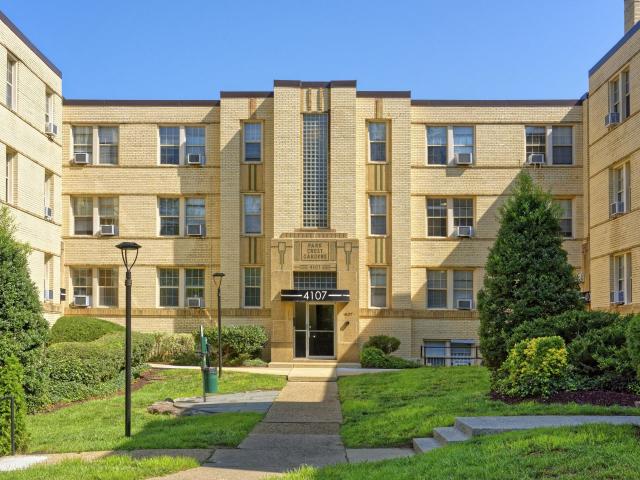 2 BR, 1 BA Apartment 2324 41st Street Northwest Unit 2320 203, Washington, DC 20007