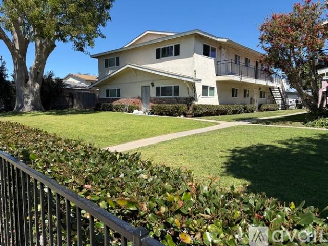 2 BR, 1 BA Apartment 2324 England St, Unit C, Huntington Beach, CA 92648