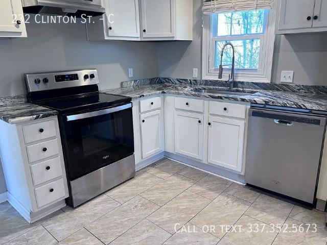 2 BR, 1 BA Apartment 232 Clinton St Lafayette, LA 70501