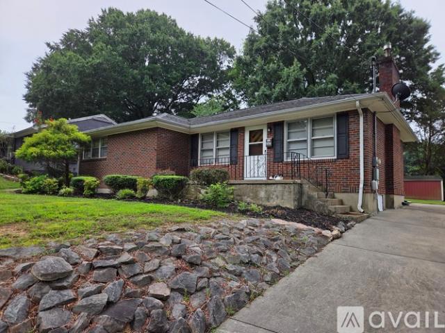 2 BR, 1 BA Apartment 237 Brightwell Court, Danville, VA 24540