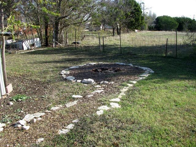 2 BR, 1 BA Apartment 234 Putnam Street, Evant, TX 76525
