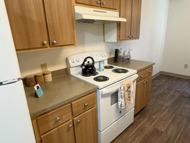 2 BR, 1 BA Apartment 235 Southeast 165th Avenue Unit 227, Portland, OR 97233