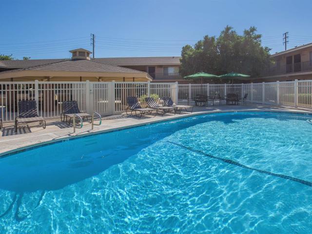 2 BR, 1 BA Apartment 2375 W Crescent Ave Unit 55, Anaheim, CA 92801