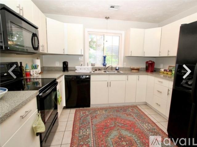 2 BR, 1 BA Apartment 239 Union Street, Unit Second floor, Franklin, MA 02038