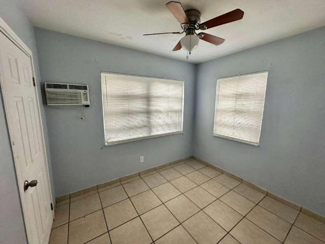 2 BR, 1 BA Apartment 23 Southeast 12th Street, Dania Beach, FL 33004