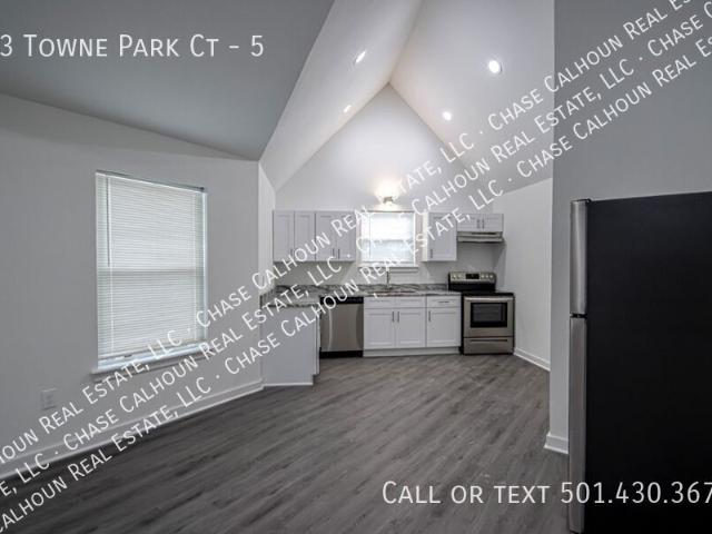 2 BR, 1 BA Apartment 23 Towne Park Ct, Little Rock, AR 72227