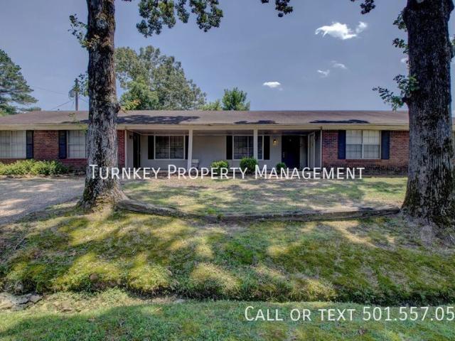 2 BR, 1 BA Apartment 2 E Laramie Drive, Sherwood, AR 72120