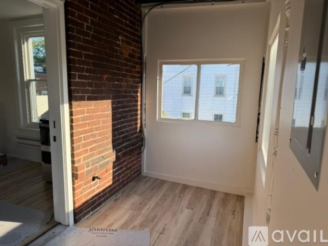 2 BR, 1 BA Apartment 2 West Elizabeth Avenue, Unit 2, Bethlehem, PA 18018