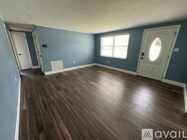 2 BR, 1 BA Apartment 3409 Cambridge Drive, Sarasota, FL 34232