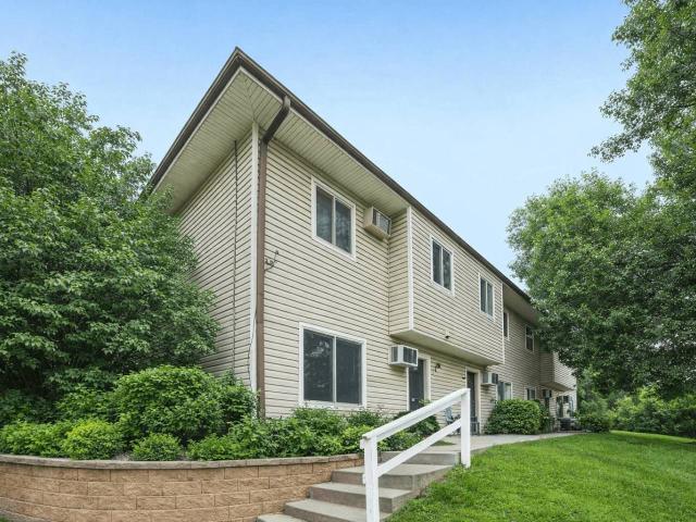 2 BR, 1 BA Apartment 340 Crosstown Blvd Unit 305 308, Chaska, MN 55318