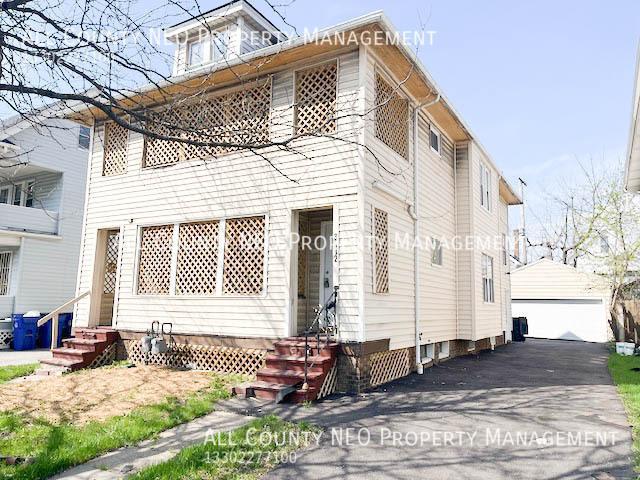 2 BR, 1 BA Apartment 3412 W 117th St Cleveland, OH 44111