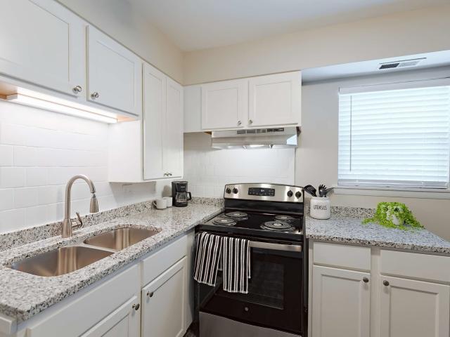 2 BR, 1 BA Apartment 34 Sherry Drive Unit 19 19 D, Burlington, NC 27215