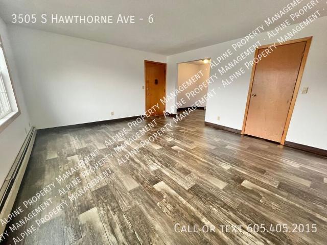 2 BR, 1 BA Apartment 3505 S Hawthorne Ave, Sioux Falls, SD 57105