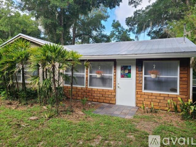 2 BR, 1 BA Apartment 3506 Northwest 5th Street, Gainesville, FL 32609