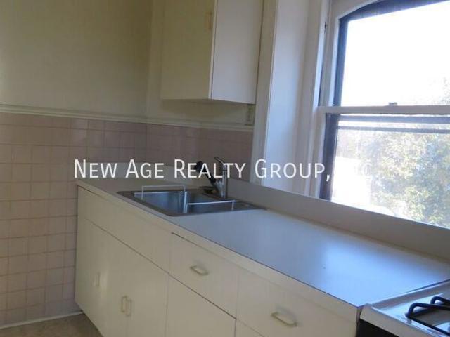 2 BR, 1 BA Apartment 3510 Hamilton Street, Philadelphia, PA 19104