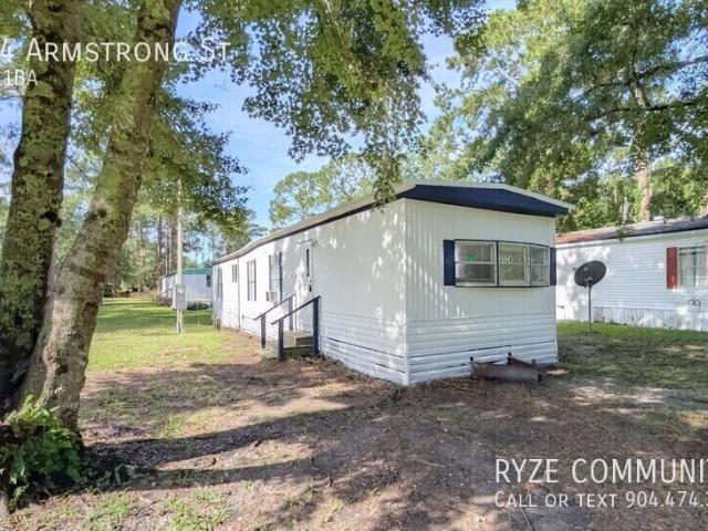 2 BR, 1 BA Apartment 3524 Armstrong St, Jacksonville, FL 32218