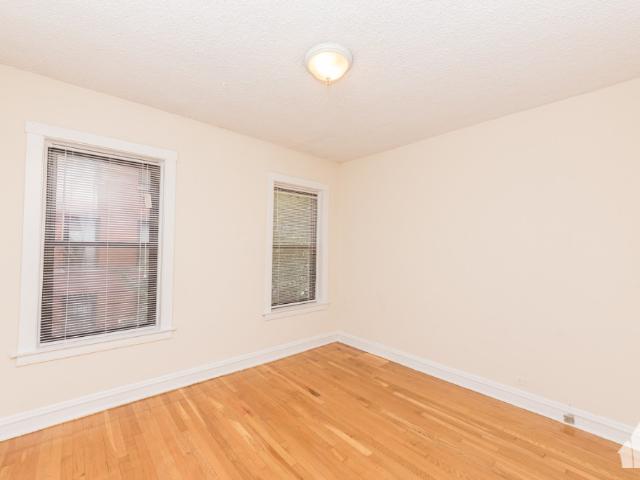 2 BR, 1 BA Apartment 3525 North Racine Avenue, Chicago, IL 60657