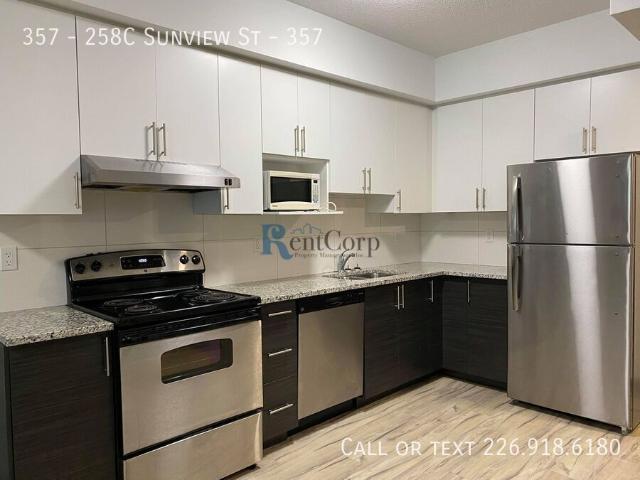 2 BR, 1 BA Apartment 357 258C Sunview St, Waterloo, ON N2L 0H8