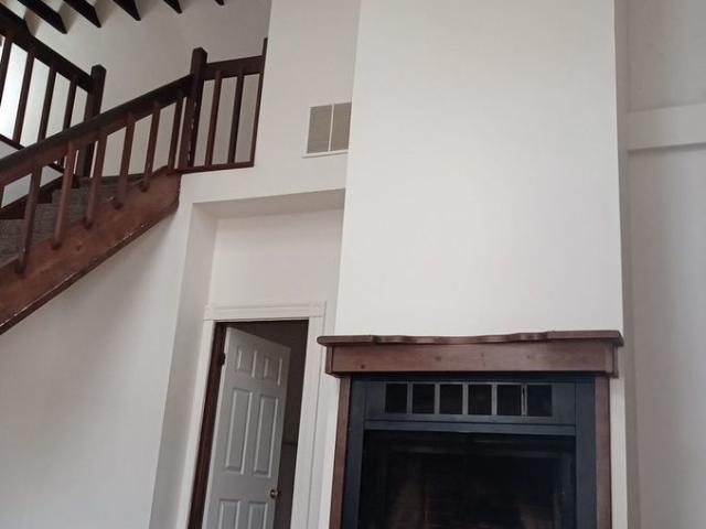 2 BR, 1 BA Apartment 354 West 7th Street, Erie, PA 16502