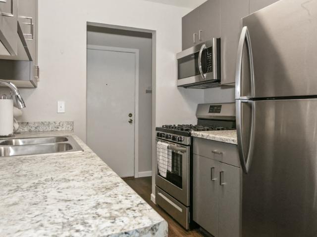 2 BR, 1 BA Apartment 354 Kent Lane Unit 04 202, Madison, WI 53713