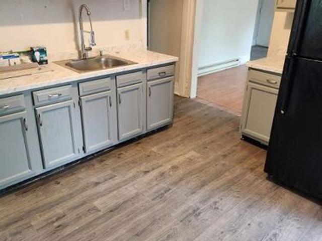 2 BR, 1 BA Apartment 3555 California Ave, Unit 301, Pittsburgh, PA 15212