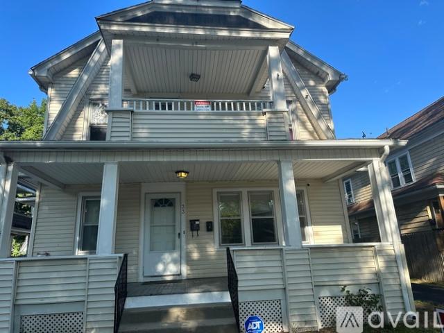 2 BR, 1 BA Apartment 35 Rittenhouse Terrace, Unit Second Floor, Springfield, MA 01108