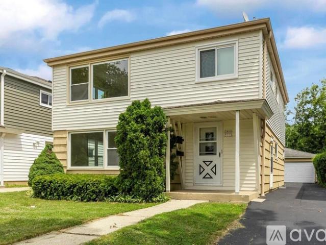 2 BR, 1 BA Apartment 3606 N 97th St, Unit Upper, Milwaukee, WI 53222