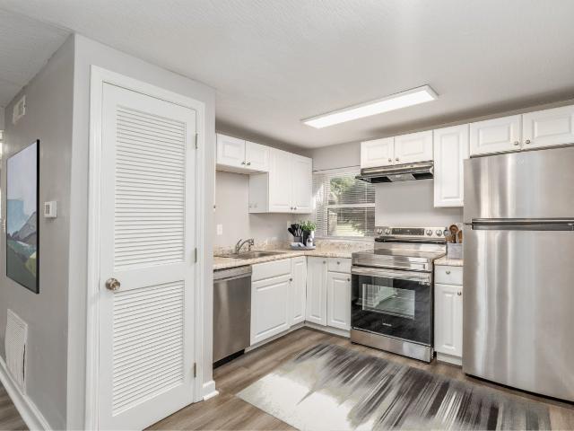 2 BR, 1 BA Apartment 3617 Beulah Road Unit 2 beds, 1 bath, $1150, Columbus, OH 43224