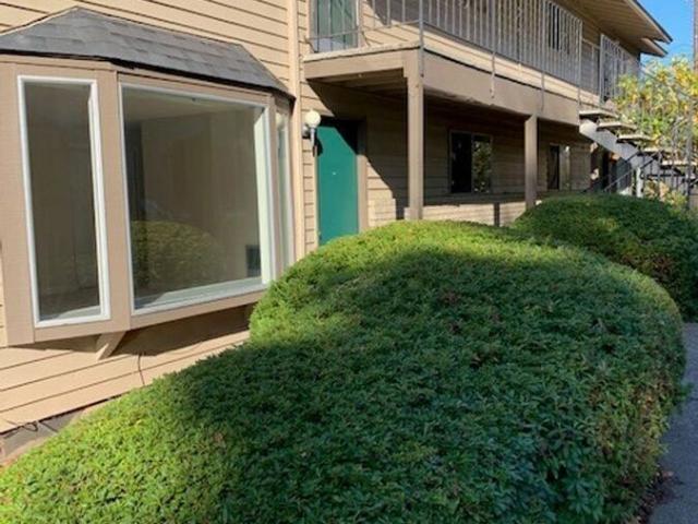 2 BR, 1 BA Apartment 3653 SE Monroe St Milwaukie, OR 97222