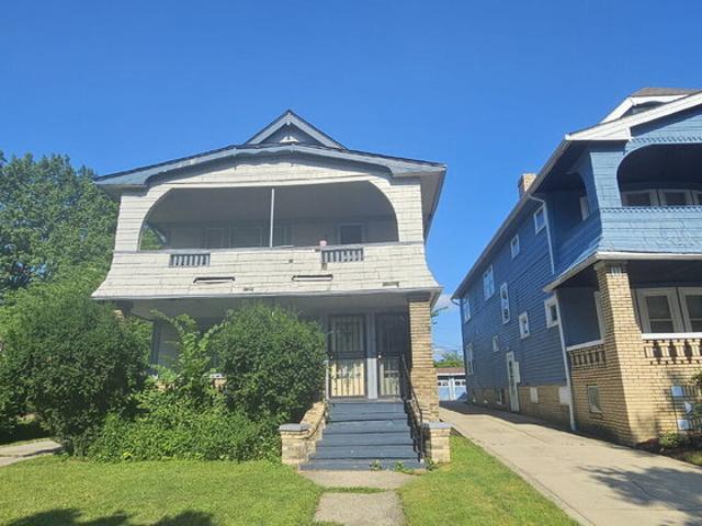 2 BR, 1 BA Apartment 3657 Chelton Rd Down, Shaker Heights, OH 44120