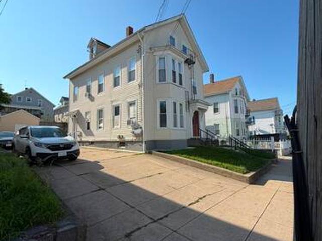 2 BR, 1 BA Apartment 36 Pine St, Unit 3, Pawtucket, RI 02860