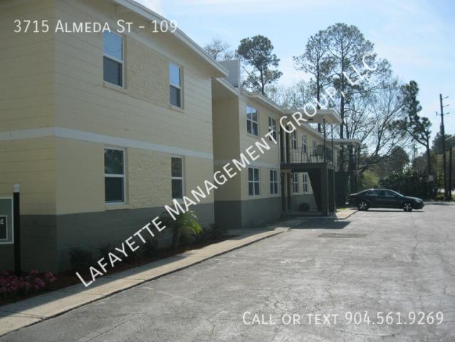 2 BR, 1 BA Apartment 3715 Almeda St, Jacksonville, FL 32209