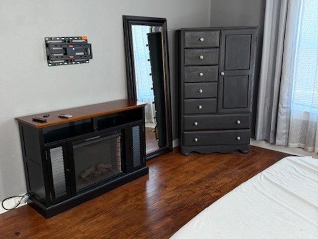 2 BR, 1 BA Apartment 3720 Avenue P 1/2 Rear, Galveston, TX 77550
