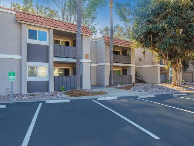 2 BR, 1 BA Apartment 3760 North Way Unit 18, Oceanside, CA 92056