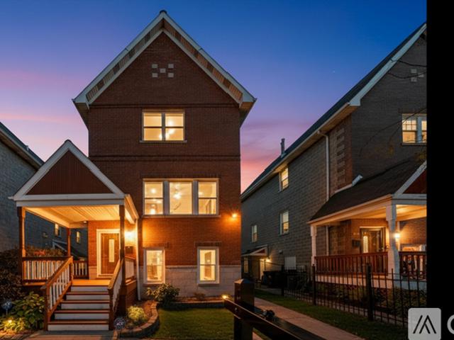 2 BR, 1 BA Apartment 3771 S Lake Park Ave, Unit 3771, Chicago, IL 60653