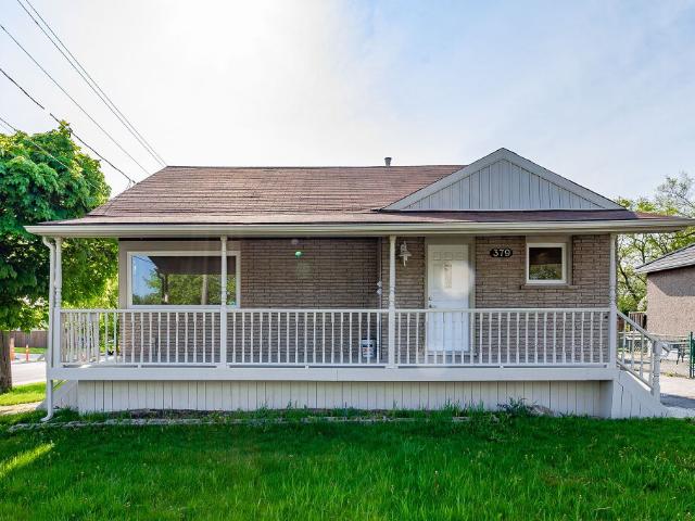 2 BR, 1 BA Apartment 379 East 38th Street, Hamilton, ON L8V4G5
