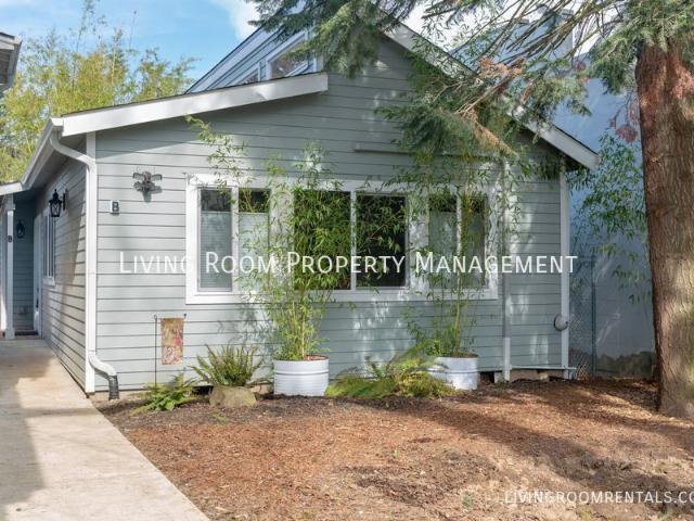 2 BR, 1 BA Apartment 37 NE Morgan St Portland, OR 97211