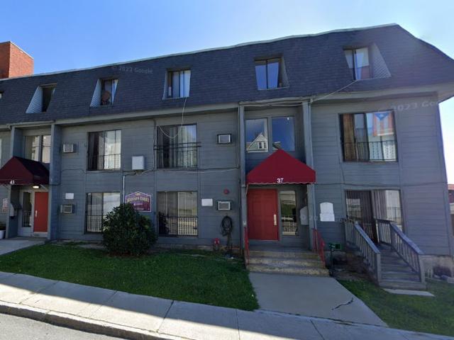 2 BR, 1 BA Apartment 37 Blossom St Fitchburg, MA 01420