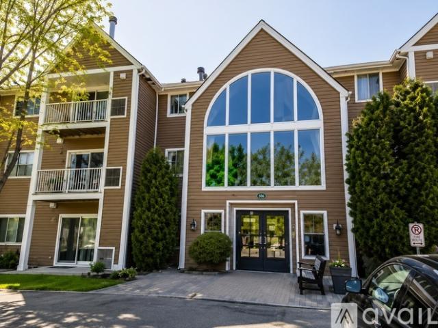 2 BR, 1 BA Apartment 37 Steeplechase Court, Unit 37B, Haverhill, MA 01832