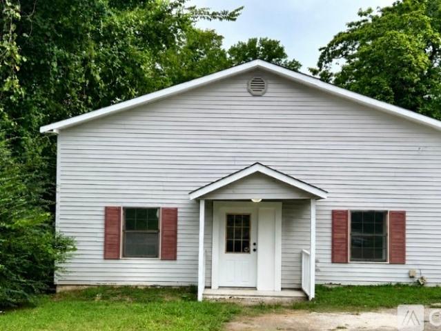 2 BR, 1 BA Apartment 383 D St A MIL Wing, Jackson, TN 38301