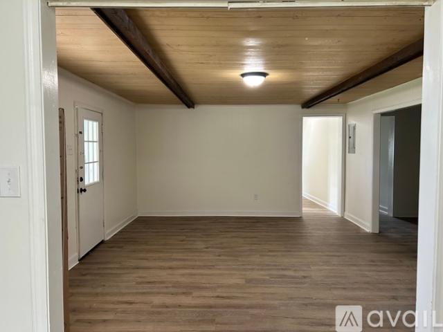 2 BR, 1 BA Apartment 383 D St B, Jackson, TN 38301