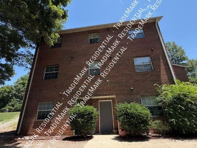 2 BR, 1 BA Apartment 3802 Lexington Dr Raleigh, NC 27606